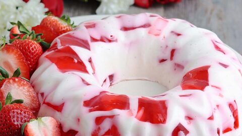 Strawberry Mania - Great Recipes and drinks • Pint Sized Baker