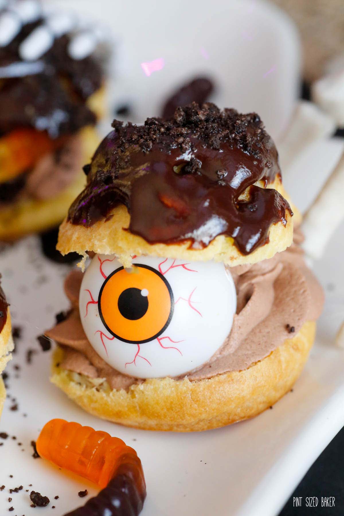 Graveyard Dirt Cream Puffs #HalloweenTreatsWeek • Pint Sized Baker